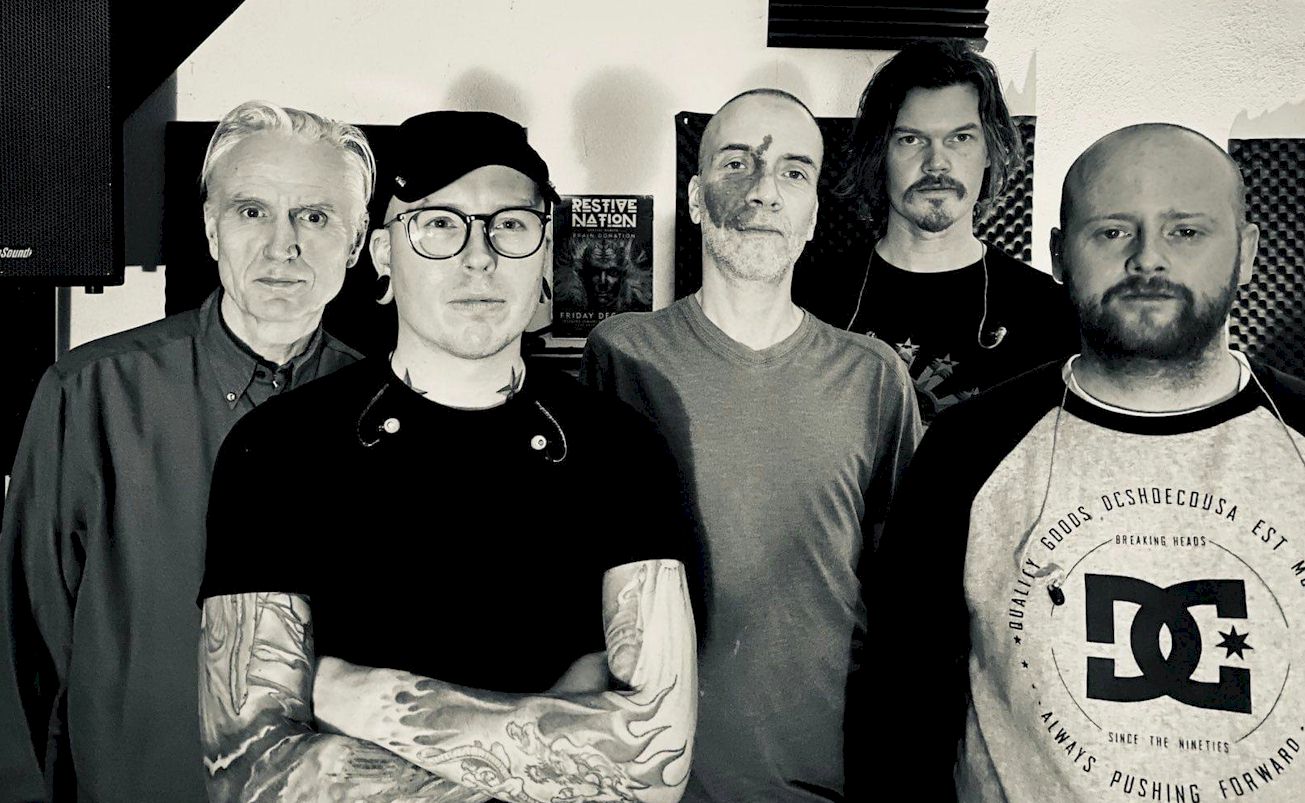 RESTIVE NATION Counterfeit – RAW RAMP